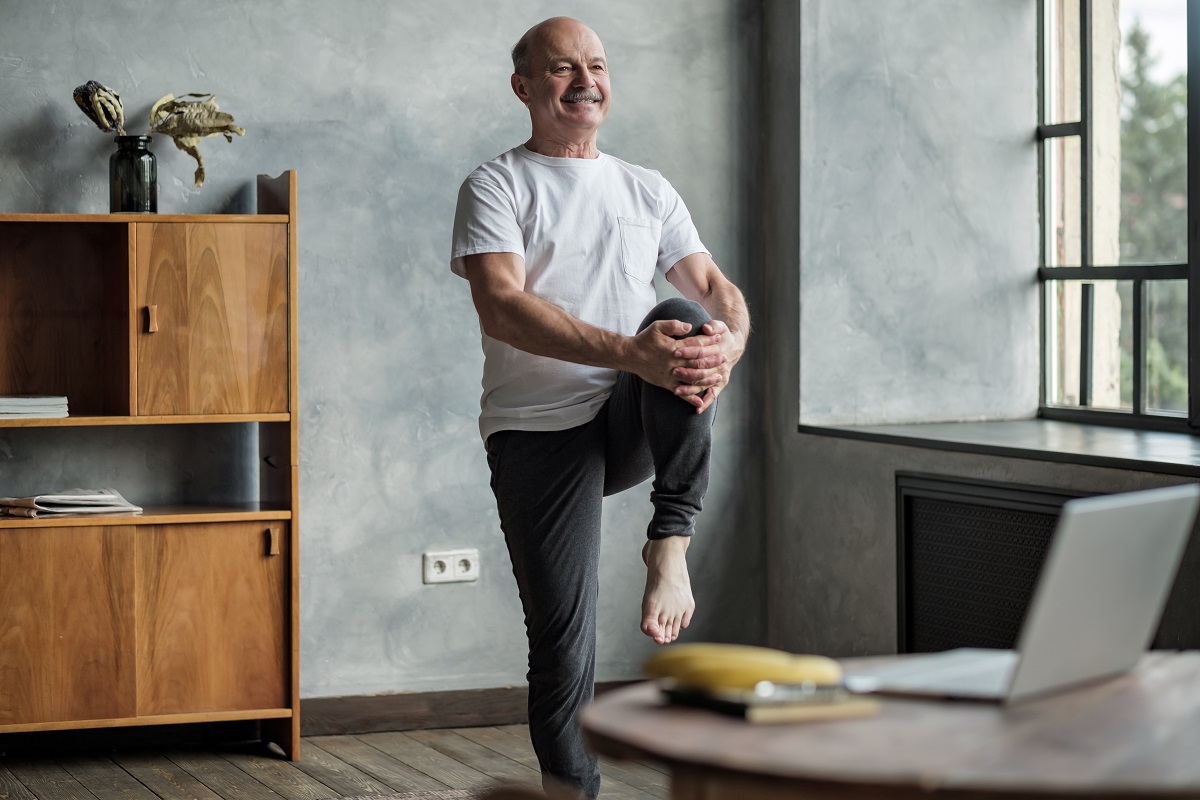 Can you stand on one leg for 10 seconds? Study reveals what it could ...