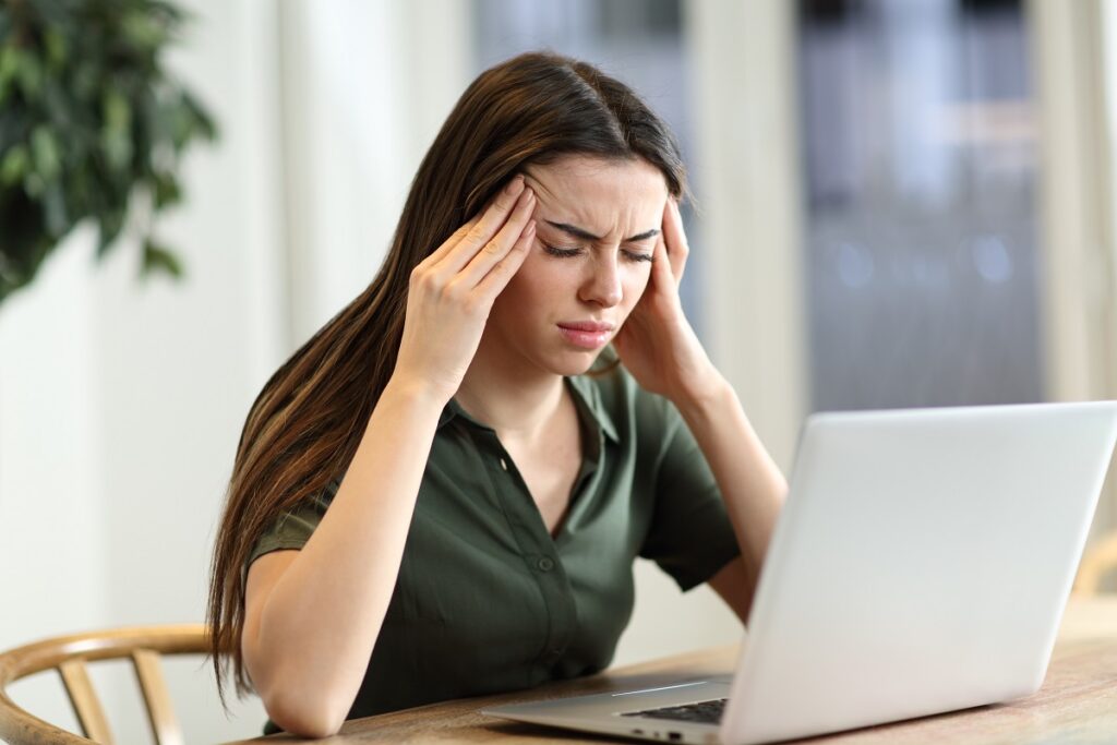 Anxiety may cause numbness or tingling sensation! Read 3 reasons why ...